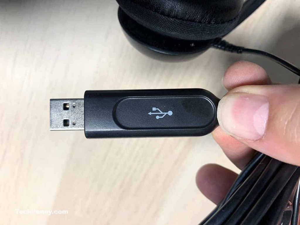 Logitech Headphone Problems: 4 Common Issues (Solved) | TechPenny