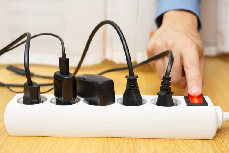 Should You Turn Things Off Before Unplugging? (Explained) | TechPenny
